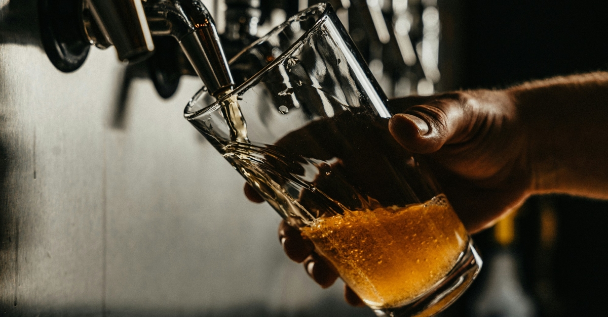 BeerMate lanceert slimme selfservice bar voor stadions en evenementen ...