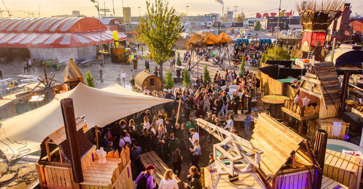 Into the Woods ADE editie strijkt neer op NDSM | Events.nl