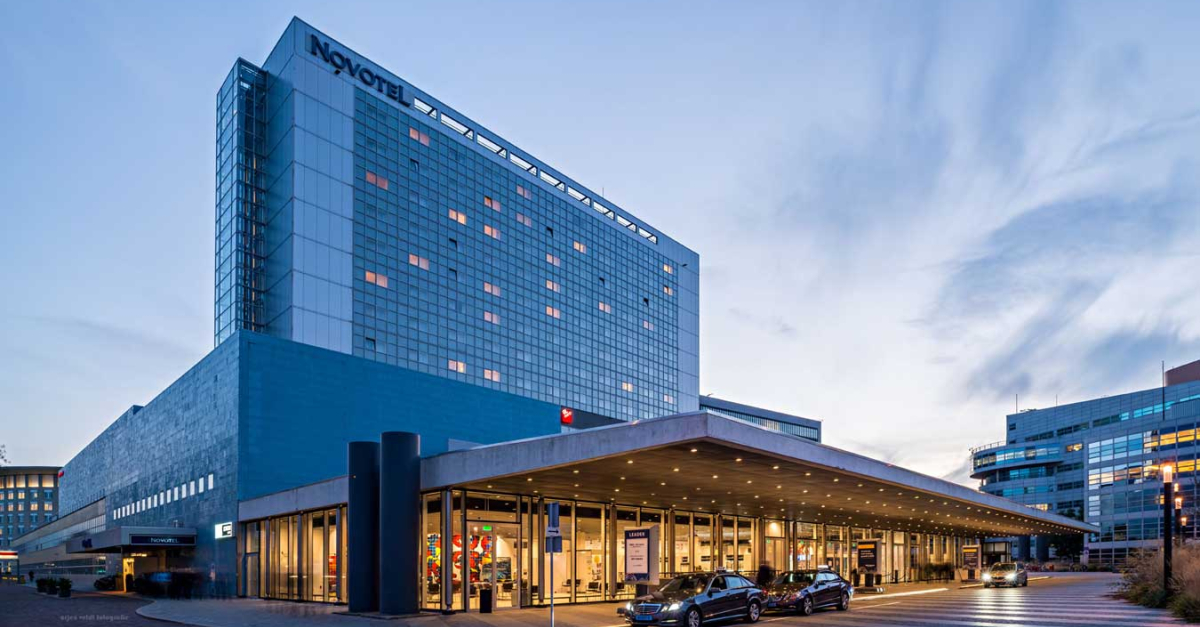 Trendwatcher Adjiedj Bakas lanceert Megatrends Events in World Forum ...